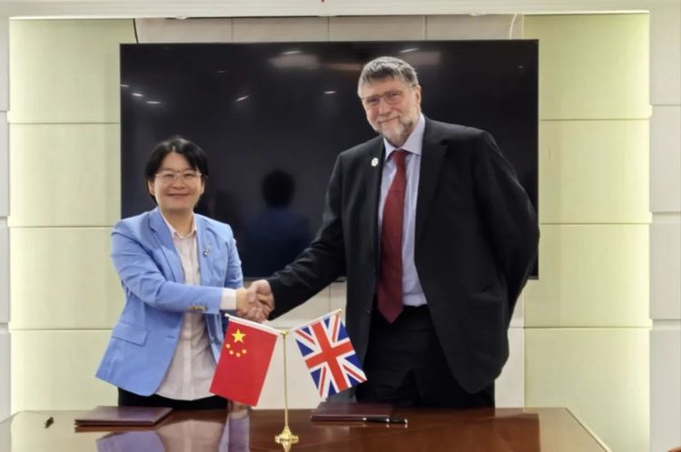 曼彻斯特大学副校长Stephen Flint教授一行访沪 深化中国合作-国际在线
