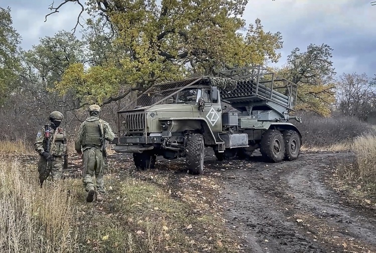 俄军称炸死乌情报和安全官员-国际在线